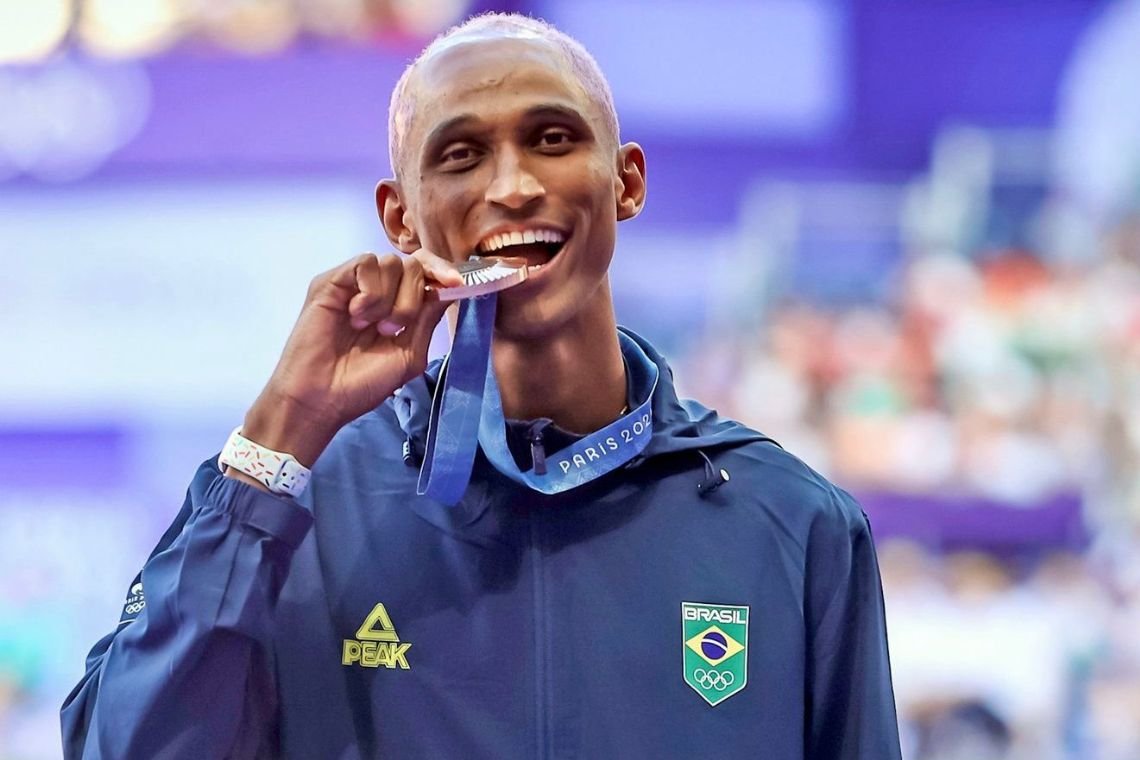 Alison dos Santos, 'Piu', leva o bronze nos 400 metros com barreiras