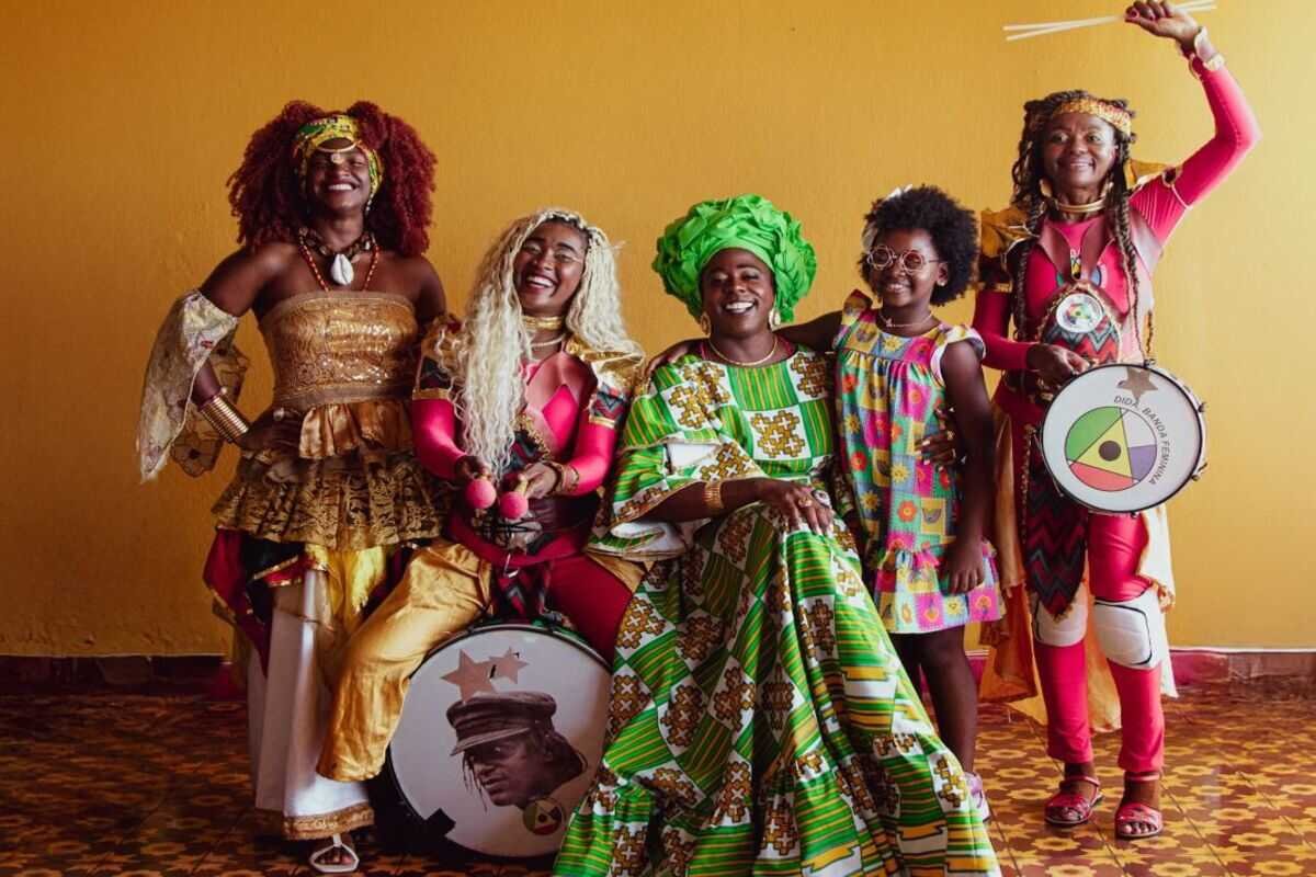 Koanza estreia temporada de verão com espetáculo no Teatro Jorge Amado ...