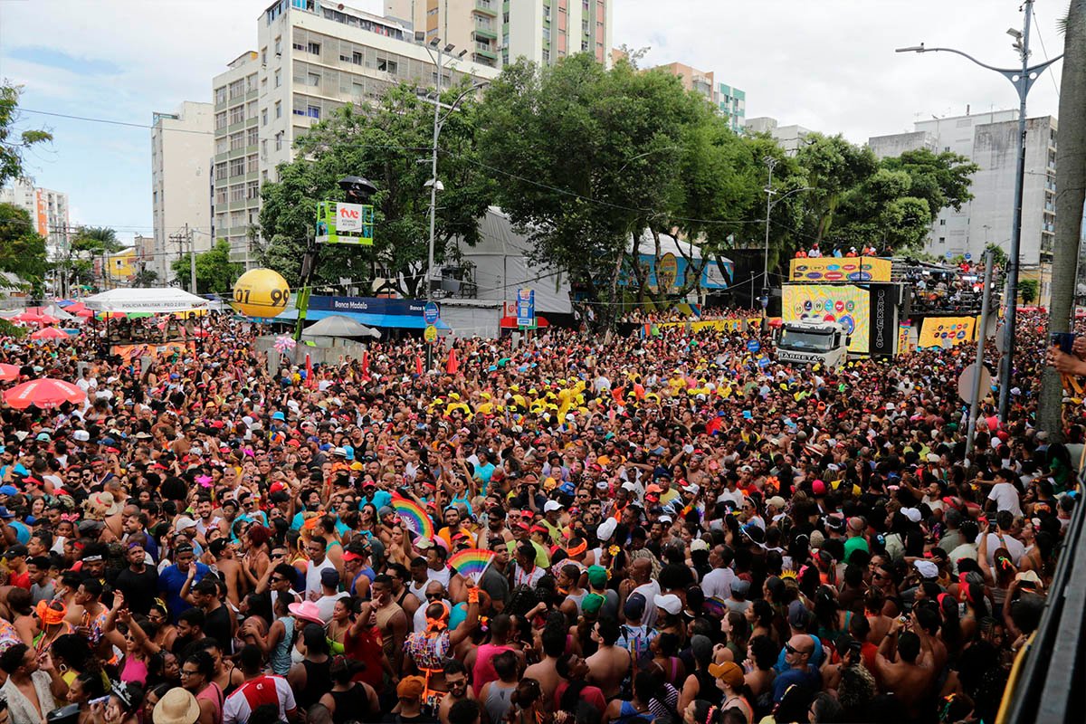 Bahia em festa: Carnaval de Salvador e Romaria de Bom Jesus da Lapa ...